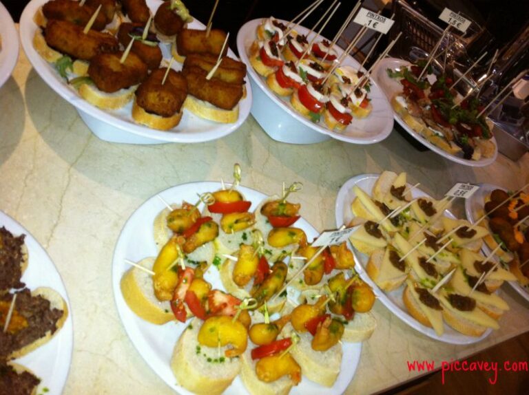 A Spanish gourmet glossary - Pintxos, Tapas & Raciones